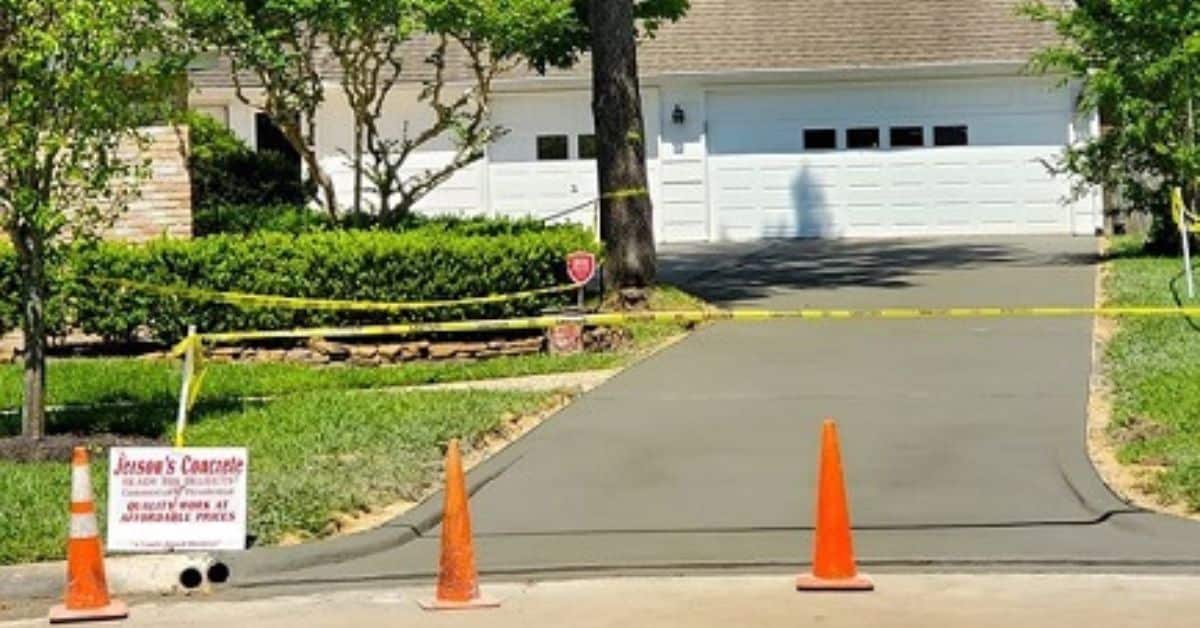 Houston Driveway Repair & Replacement - Free Estimates Available